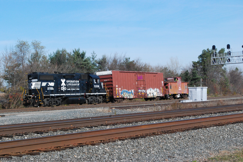 An OLS GP38-3 powers this move.